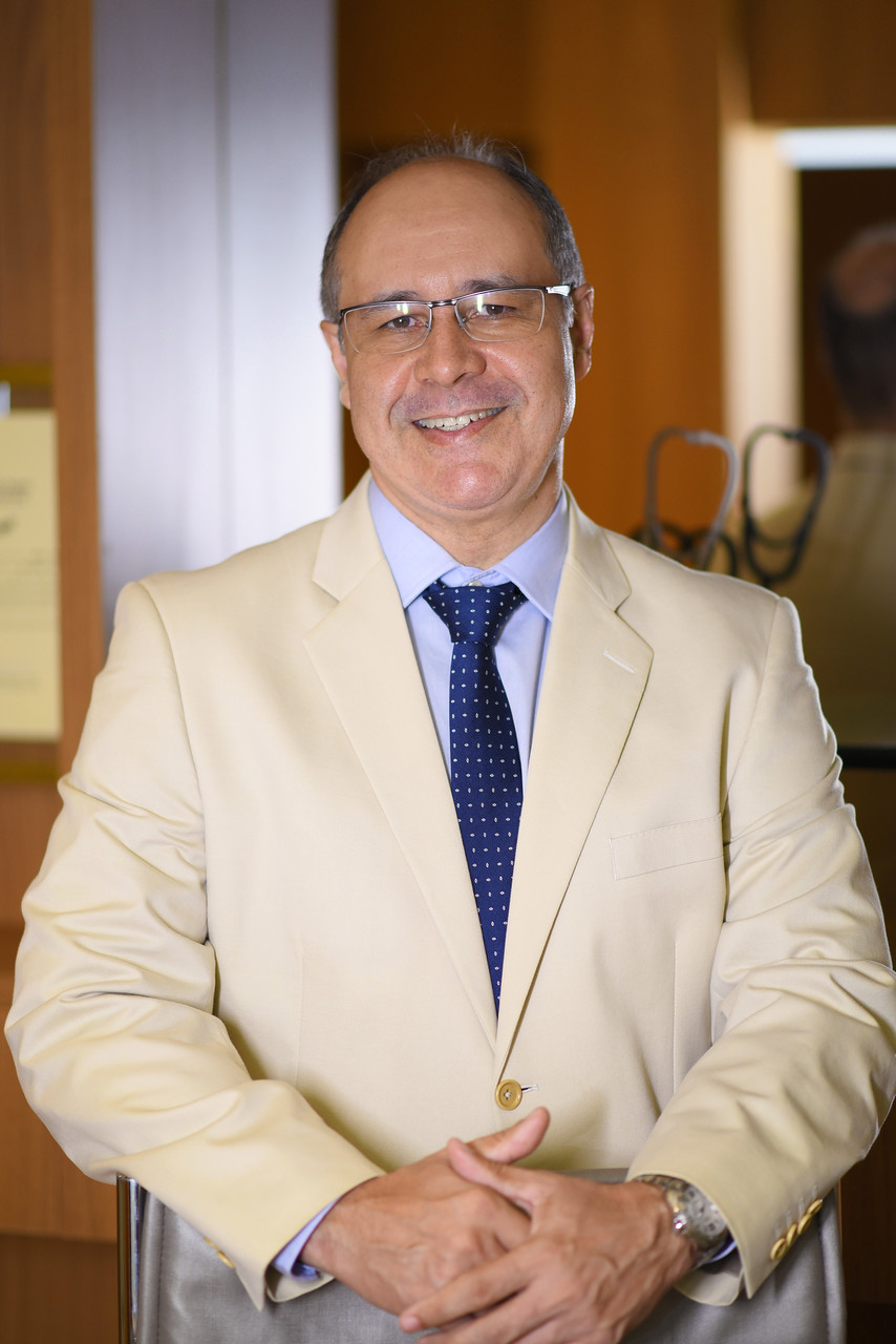 Dr. David Santana - Dr. David Santana Médico Cirurgião plástico em Goiânia, Cirurgião plástico ...
